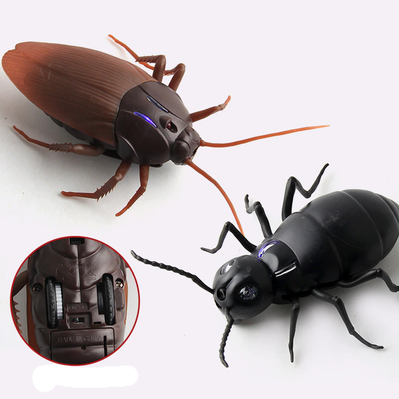 Remote Controlled Cockroach Bug Toy · Mavigadget