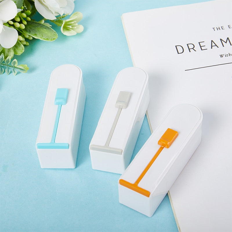 Automatic Pop-up Built-in Mirror Dental Floss Box · Mavigadget