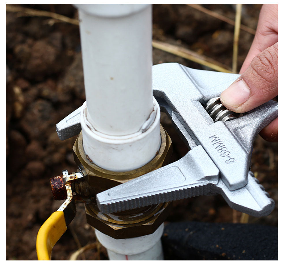 Aluminium Universal Adjustable Wrench Tool · Mavigadget