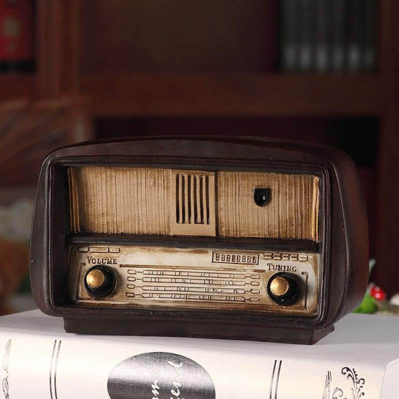 Europe style Retro Resin Radio Model Nostalgic Decor · Mavigadget